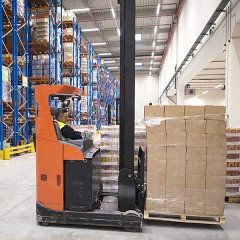 Carretillas Retráctiles: Qué Son y Características – Logisprix